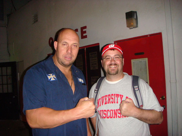 The Wrestling Fanatic - Pictures w/Wrestler (Bull Buchanan)