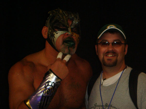 The Wrestling Fanatic - Pictures w/Wrestler (Great Muta)